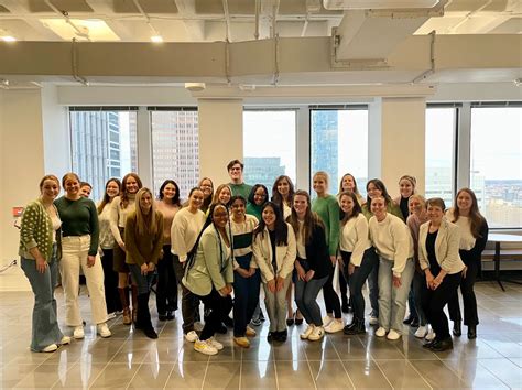 Honored To Work With These Amazing Women That Inspire Me Everyday💖