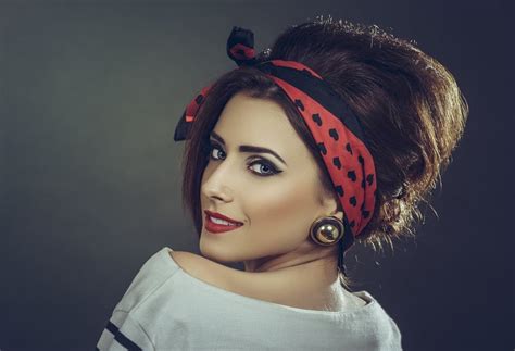 45 Bouffant Hairstyles Thatll Make You Look Incredible 2024