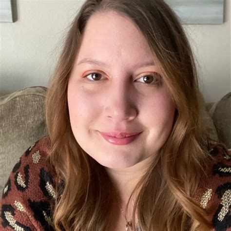 K D Herzer 🛸 🔮 Katieherzer • Threads Say More