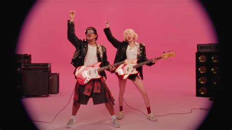 Lagu ‘apt Rose Blackpink Feat Bruno Mars Sudah Dipakai 322000 Orang