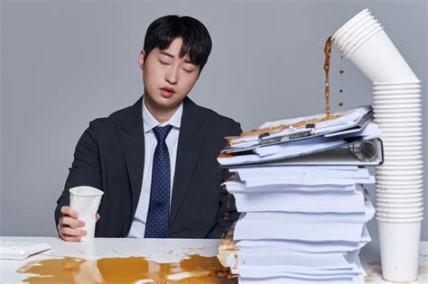 푹 쉬어도 계속되는 무기력감번아웃증후군 탈출법은 리얼푸드 Realfoods