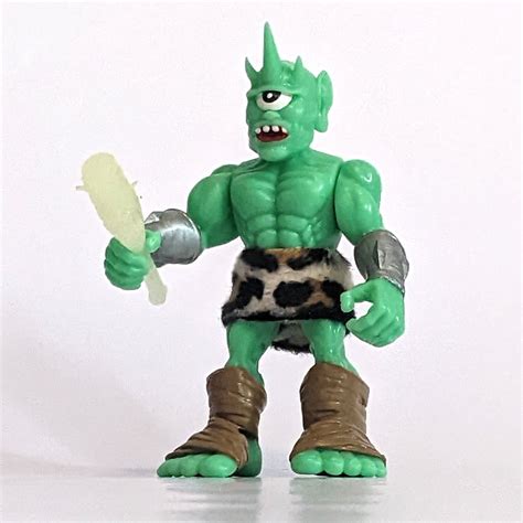 Fifth Element Figures Novatron The Mighty Garlu Action Figure