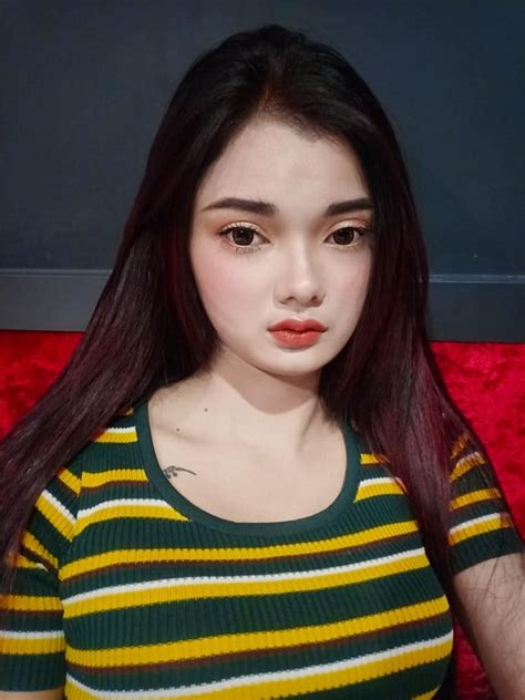 សុខលីន យំឡើងហើមភ្នែក ក្រៀមក្រំបំផុត ក្នុងពិធីបុណ្យសពម្តាយ ស្លាប់ម្សិលមិញនេះ Khmerload