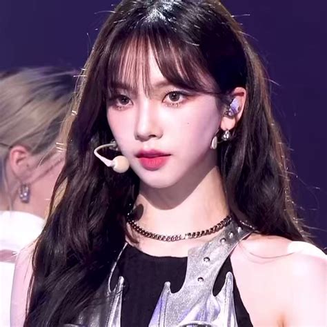 캅🐈‍⬛ On Twitter 연예인 아리아나 그란데 아이돌