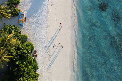 Maldives Orders Indias Troops To Withdraw In Shift To China The