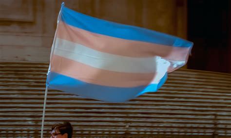 Trans Woman Sues Atandt For 3 Million Over Alleged Discrimination
