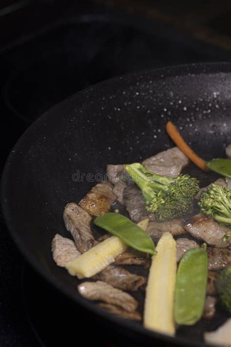 Beef And Vegetable Stir Fry Dinner Stock Image Image Of Dish