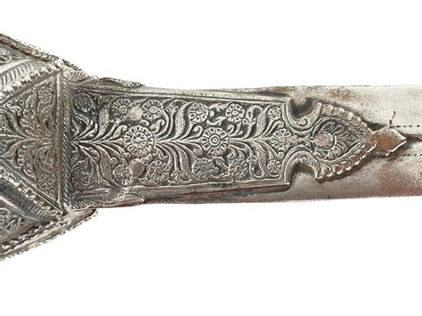 Lot 17th Century Iron South Indian Pata Gauntlet Sword