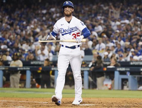Dodgers Must Figure Out What To Do With Cody Bellinger Los Angeles Times