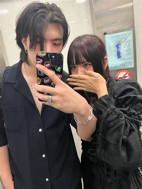 不知道在過什麼節 💄 Yn 1129