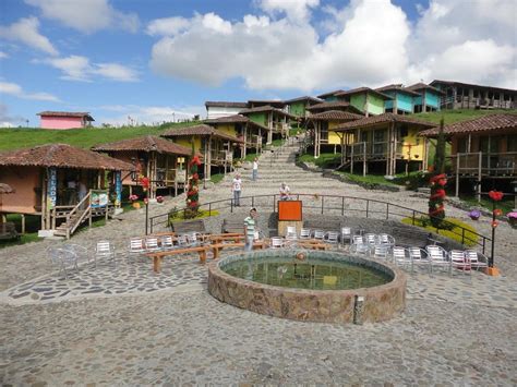 Tours Terrestre Eje Cafetero días noches Tours a la Carta