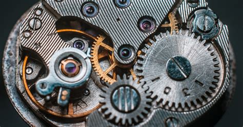 How Does An Automatic Watch Work Ask An Effortless Gent · Effortless