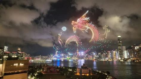 “紫荆花之夜”端午大型无人机灯光秀活动在港举行深圳新闻网