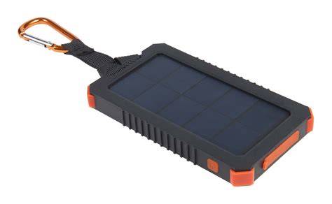 Xtorm Solar Charger Instinct 5000 MAh XR103 Powerbank Voor Wandelaar