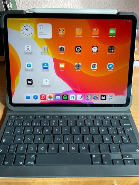 Ipad 11 Pro Lápis E Teclado Logitech Sem Envio De Segunda Mano Por 625 Eur En Fuenlabrada En