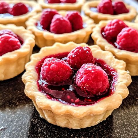Mini Raspberry Tarts With A Twist Mmm Foodie Food That Makes You Go