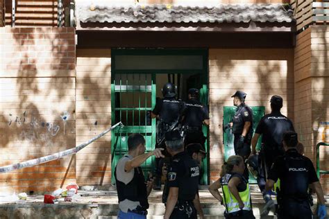 Fotos Del Tiroteo En La Coma Paterna Las Provincias
