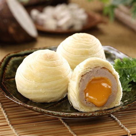中国台湾奶黄流心蛋黄酥立祥大甲师芋头流心酥紫芋酥紫晶酥香芋酥 小编推荐 WePost 全民代运 马来西亚中国淘宝代运与集运专家
