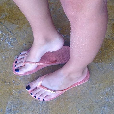 Thata Feet
