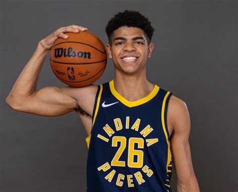 Why He Look Like That Rknicks101