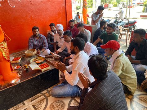 Youth Congress Recited Hanuman Chalisa In Hanuman Temple जबलपुर
