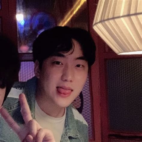 KIM Hyun Woo (@hweric0324) • Threads, Say more