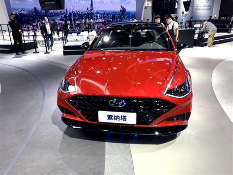 北京现代第十代索纳塔，内饰再次精简化动感十足的家用车凤凰网