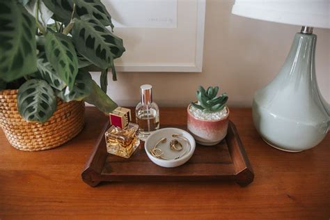 Two Ways To Style A Wooden Riser Dream Green Diy