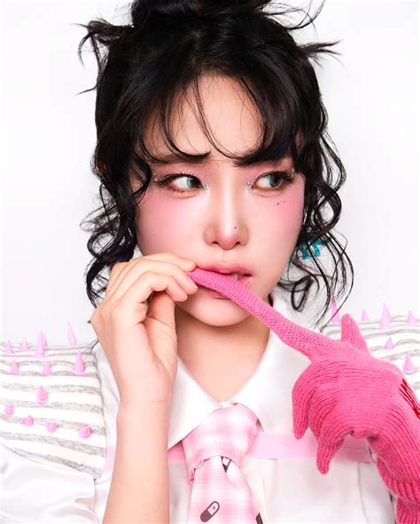Choi Yena Shines In Dazed Korea May 2025 Preview And Celebrates Solo