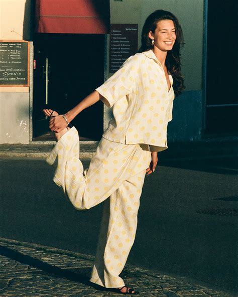 Manisha Van Praag Skins Model Management