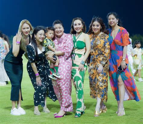 Photo Gallery อัยยวัฒน์ อภิเชษฐ์ ศรีวัฒนประภา นำทีมคิง เพาเวอร์ ชนะเลิศ