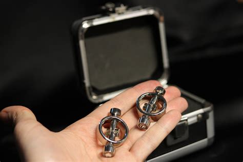 ♥ Magnetické Diamantové Svorky Na Bradavky Recenzia Lascivnesk