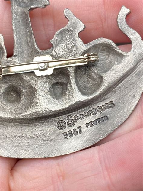 Vintage Spoontiques Pewter Noahs Ark Pin Gem