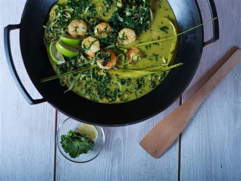 Thai Green Curry With Shrimp Recipes Kitchen Stories