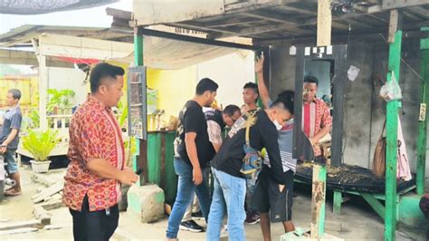 Polisi Gerebek Kampung Narkoba Di Deli Serdang Pria Dan Seorang Ibu Ditangkap