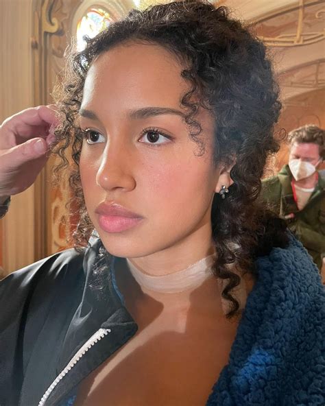 Pin By L On Sofia Wylie Makeup Trial Pretty People Sofia Wylie