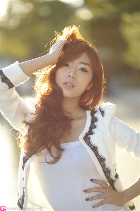 Minah Outdoor ~ Cute Girl Asian Girl Korean Girl Japanese Girl