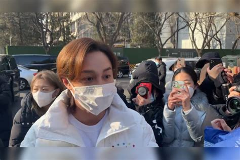 尹正央视春晚第二次大联排路透 亲切打招呼祝大家新年快乐