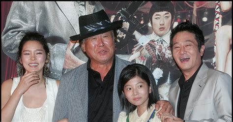 [포토엔]구호미 가족 주역들 한자리에 활짝 웃음