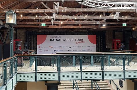 T1a On Linkedin Dataandaiworldtour Databricks Databricksmigration