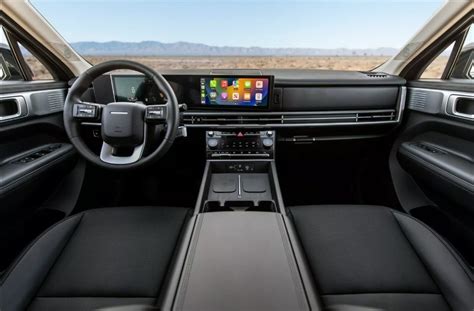 Cận cảnh Hyundai Santa Fe 2024 vừa ra mắt Thiết kế như Land Rover