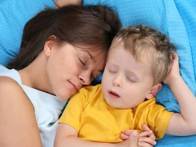 Pequesymamis AYUDA A TU HIJO A DORMIR SI TIENE PESADILLAS