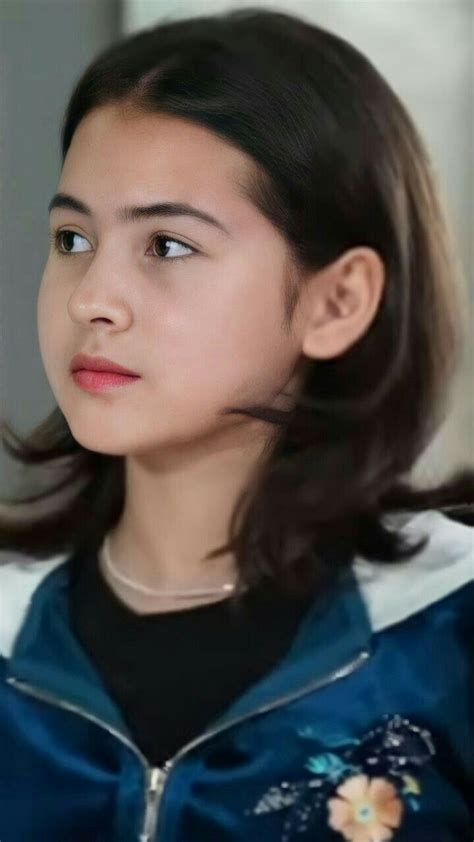 Pin Oleh Krishna Prasanth Di Vecter Foto Gadis Cantik Selebriti Gadis