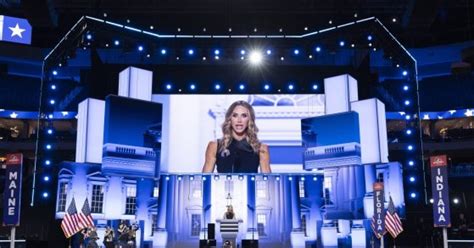 ‘트럼프 비밀병기 며느리 라라 연설당원들 Usa” 열광