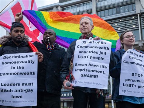 Uganda Aprueba Un Proyecto De Ley Contra Los Homosexuales Que Incluye