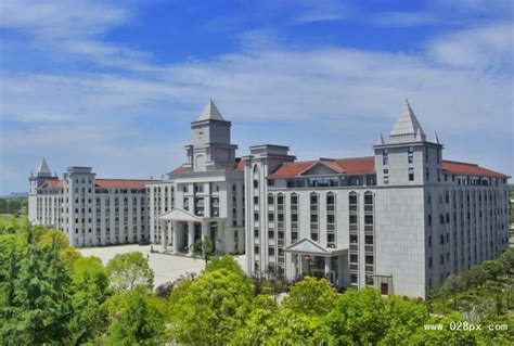 成都锦城学院学费成都锦城学院排名成都大学锦城学院大山谷图库
