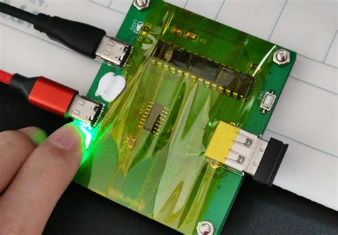 Usb切换器，可以1个设备接两个主机 立创开源硬件平台