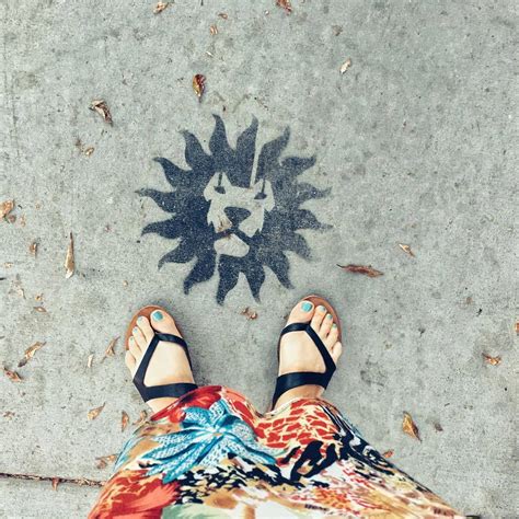 Anita Sarkeesians Feet