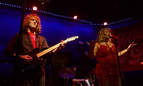 Molly Grace Concert Review A Heartfelt Hometown Show Arts The