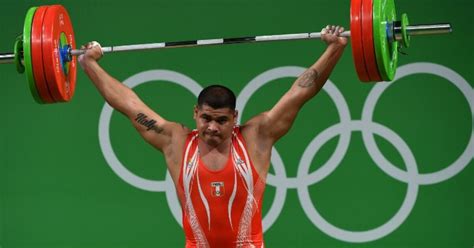 Levantamiento De Pesas Hernán Viera Consiquió Medalla De Oro Y Dos De